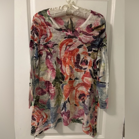Jess & Jane | Tops | Jess Jane Floral Top | Poshmark
